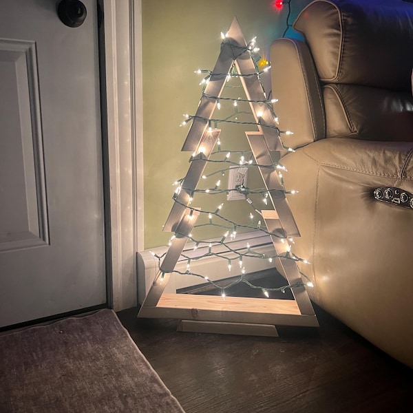 2x4 Christmas Tree - Etsy