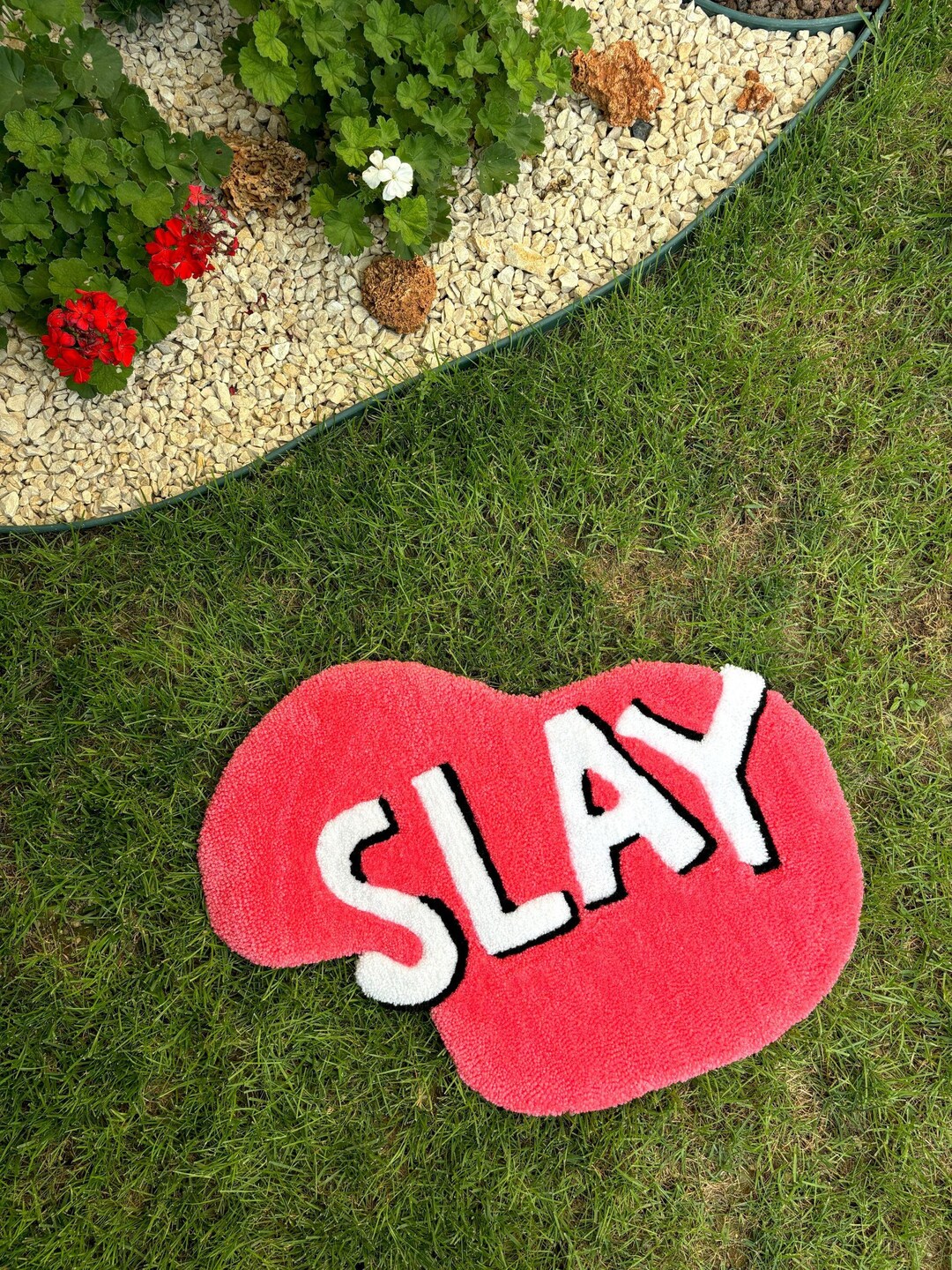 Slay Tufted Rug | Irregular Pink Mirror Rug | Anti Slip Floor Mat ...