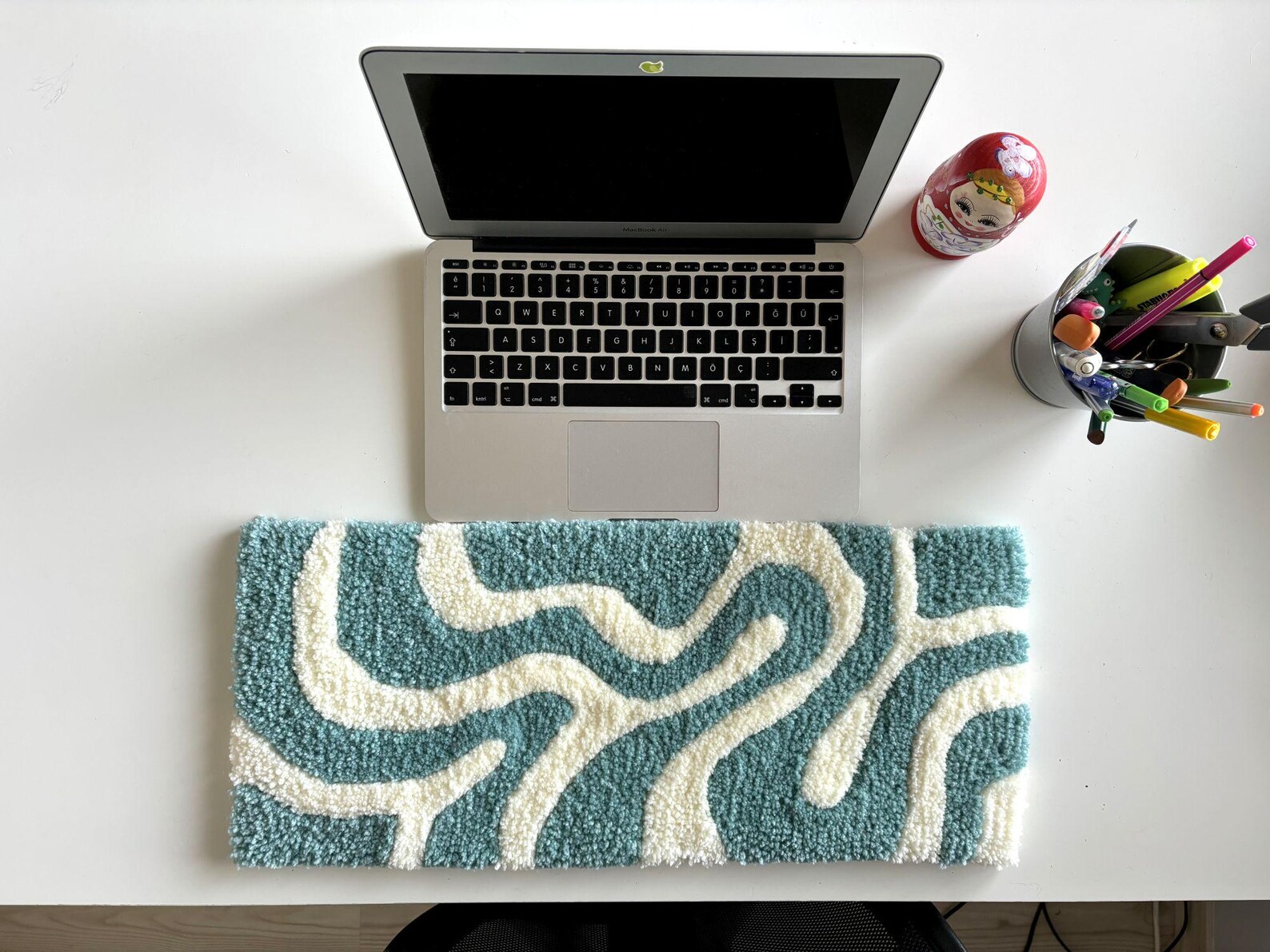 Wavy Blue White Keyboard Rug | Modern Desk Decor | Aesthetic Work Desk ...