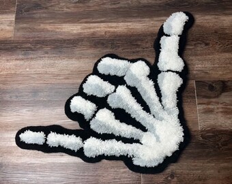 Cuddles HTF Collection Rug, Skeleton Rug, Handmade Tufted Custom Rug ...
