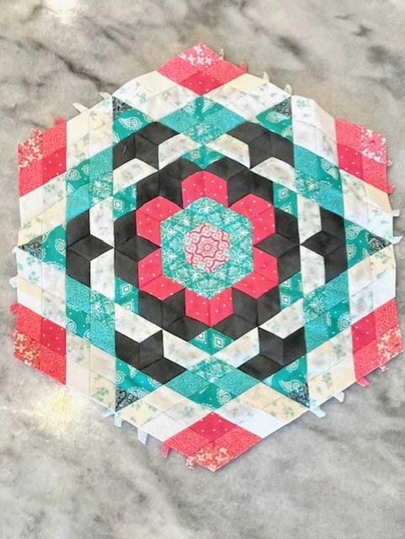 PDF Bouquet of Flowers EPP Table Topper Pattern (by Belinda) With Printable Pieces - Etsy