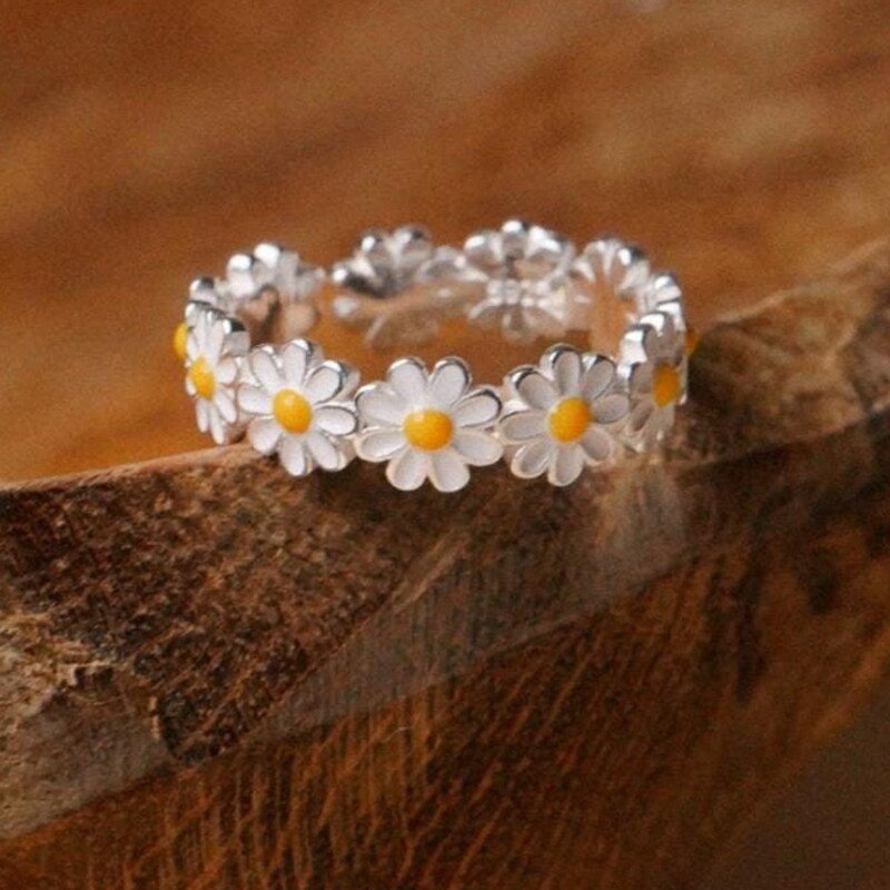 Daisy Ring - Etsy
