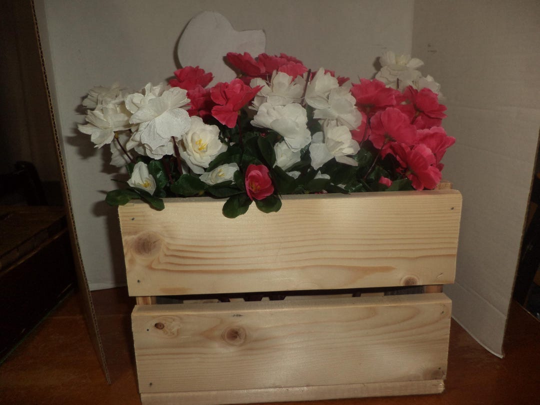 Handmade Wooden Farmhouse Style Planter Box - Etsy