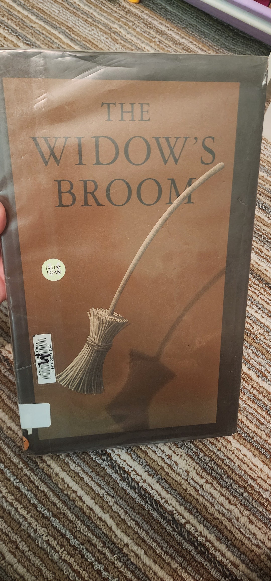 The Widow's Broom, Halloween, Children, First Edition, Chris ...