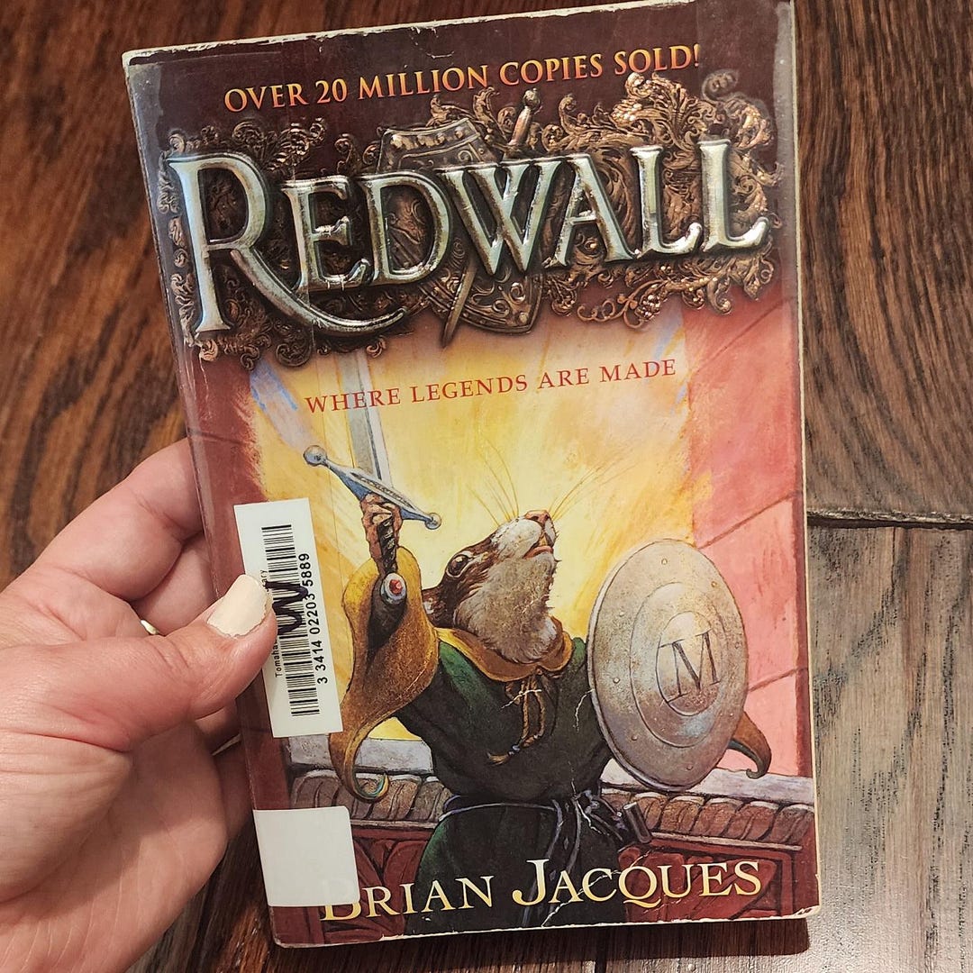 Redwall, Brian Jacques, 1st Book, 2002, Paperback - Etsy