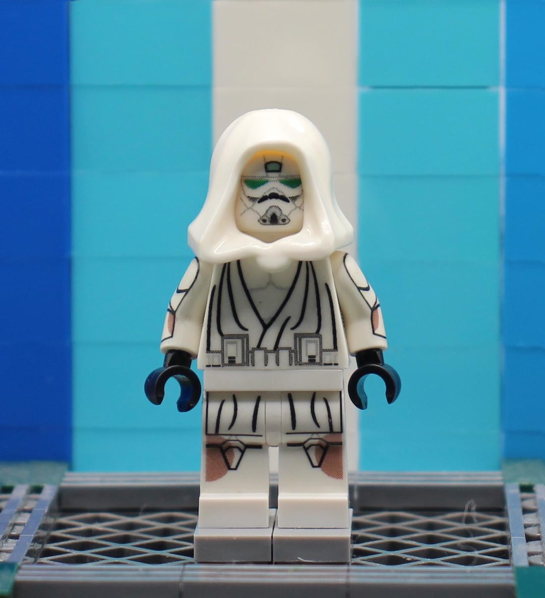 Classic Style Custom Lego Commander Faie and Commander Keller Figures ...