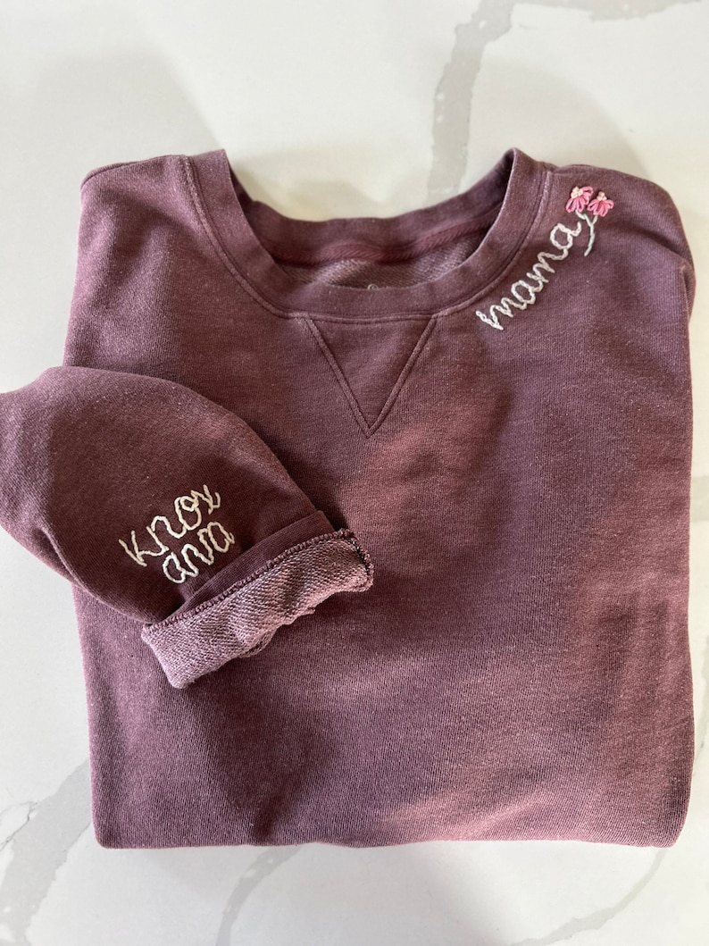 Mama Hand Embroidered Crew Collar Embroidery Mother's Day Gift - Etsy