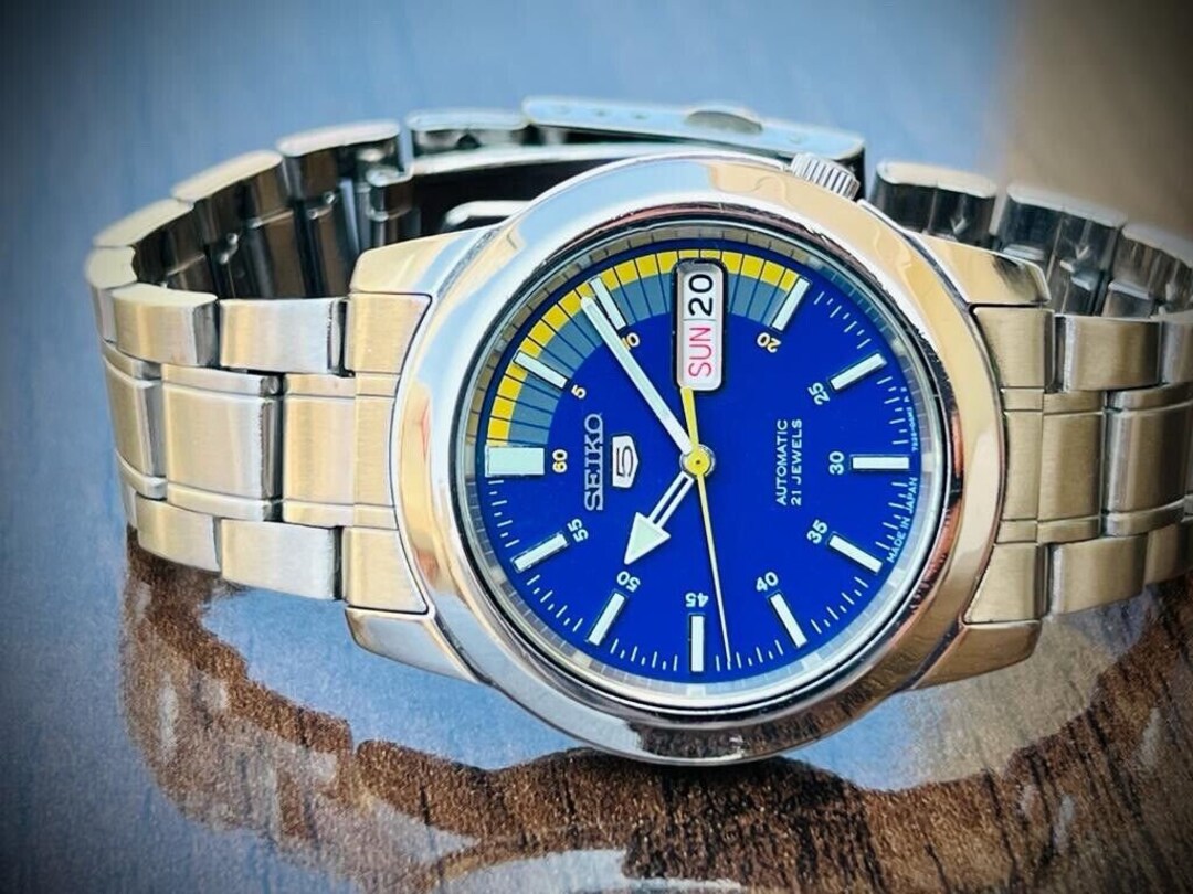 100% Genuine Seiko 5 Automatic 21 Jewels Blue Racer Dial, 7s26-02w0 ...