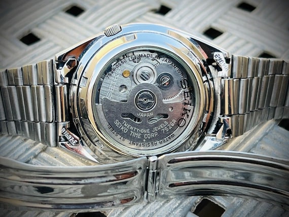 100% Genuine Seiko 5 Automatic 21 Jewels Grey Dial Re… - Gem