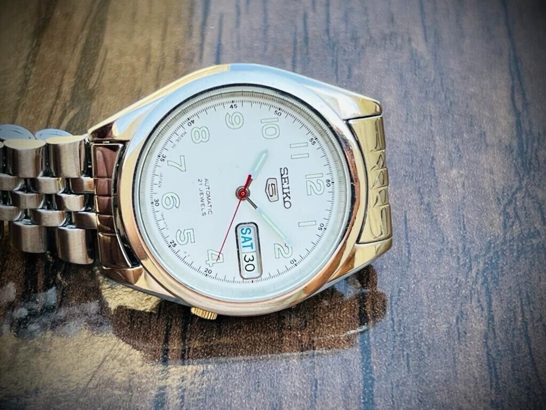 100% Genuine Seiko 5 Automatic 21 Jewels Rare Dial, 7s26-00x0 37mm Mens ...