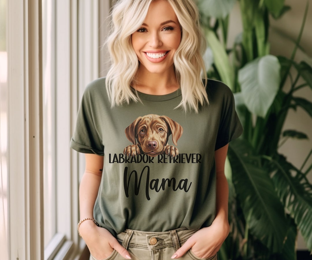 Chocolate Lab Mom Shirt, Stocking Stuffers for Dog Mom Christmas Gifts ...