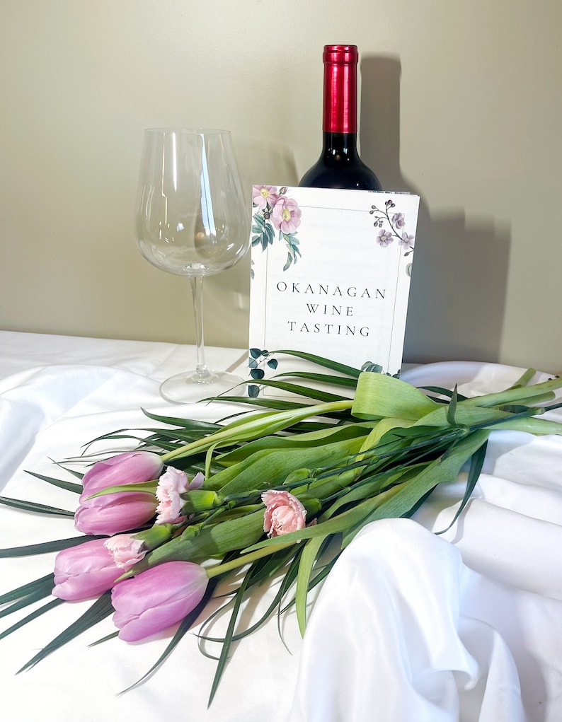 Girls' Night Wine Tasting Booklet: Perfect for Bachelorette, Stagette ...