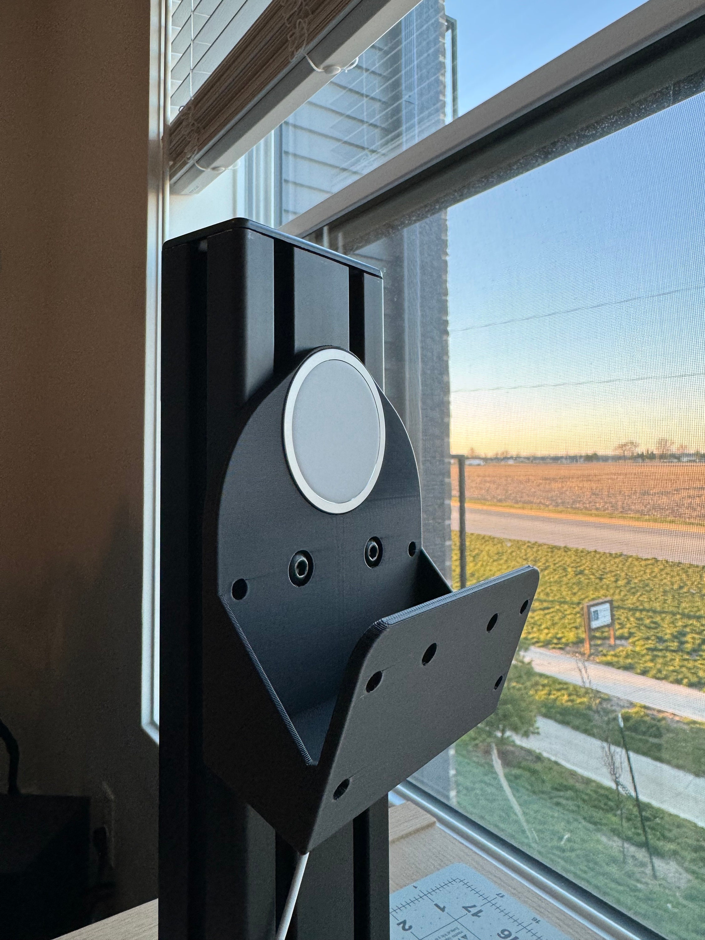 Magsafe Phone and Glove Holder for Sim Racing Rig and Fanatec Shifter ...