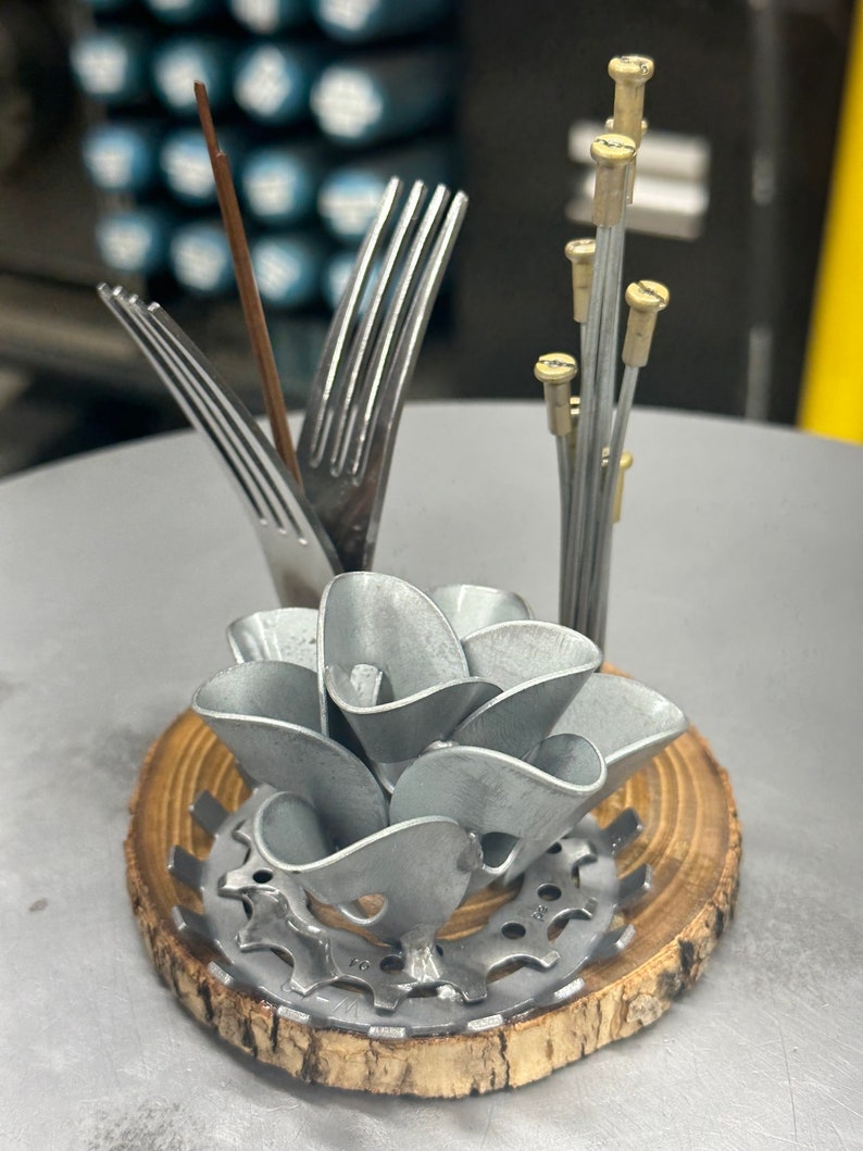 Recycled Cutlery Metal Succulents Sculpture blossom Scrap Metal ...