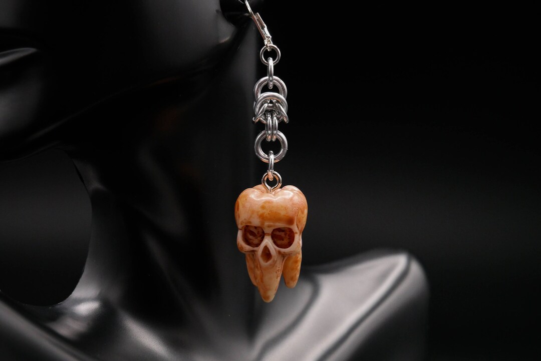 Putrid Horror Skull Teeth Chainmail Leverback Dangle Earrings - Etsy