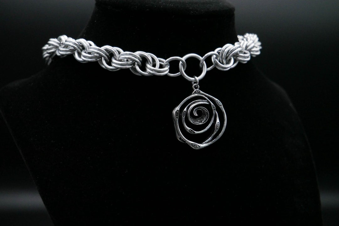 Hypnosis | Spiral Chainmail Choker Necklace - Etsy
