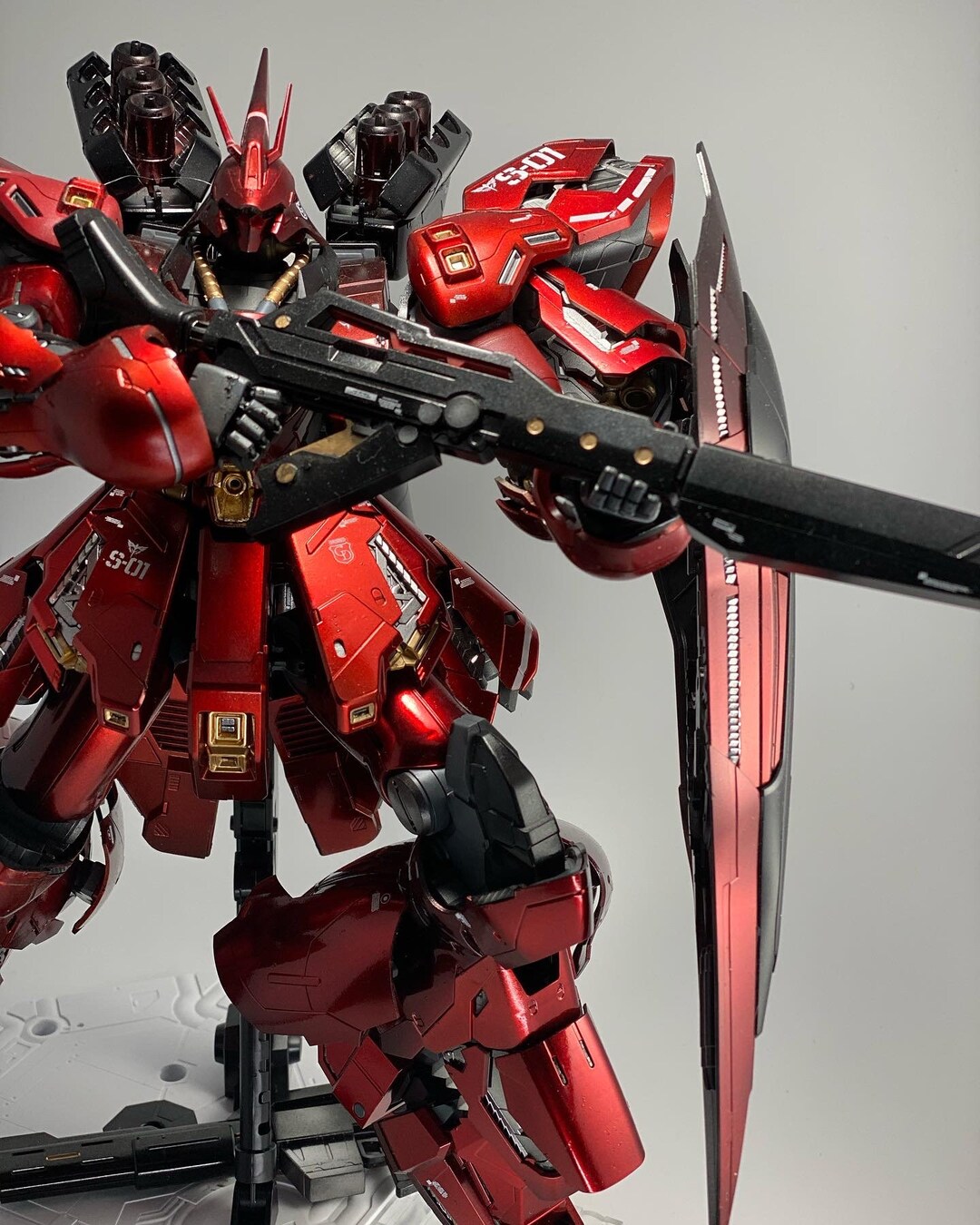 Custom Painted Candy Red Sazabi MG 1/100 - Etsy