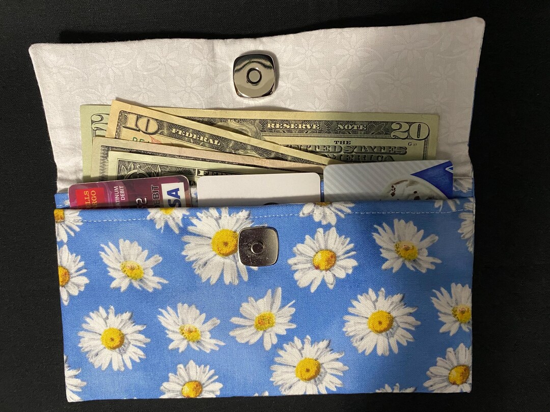 Daisy Print Slim Wallet: Minimalist Snap Closure Clutch - Etsy