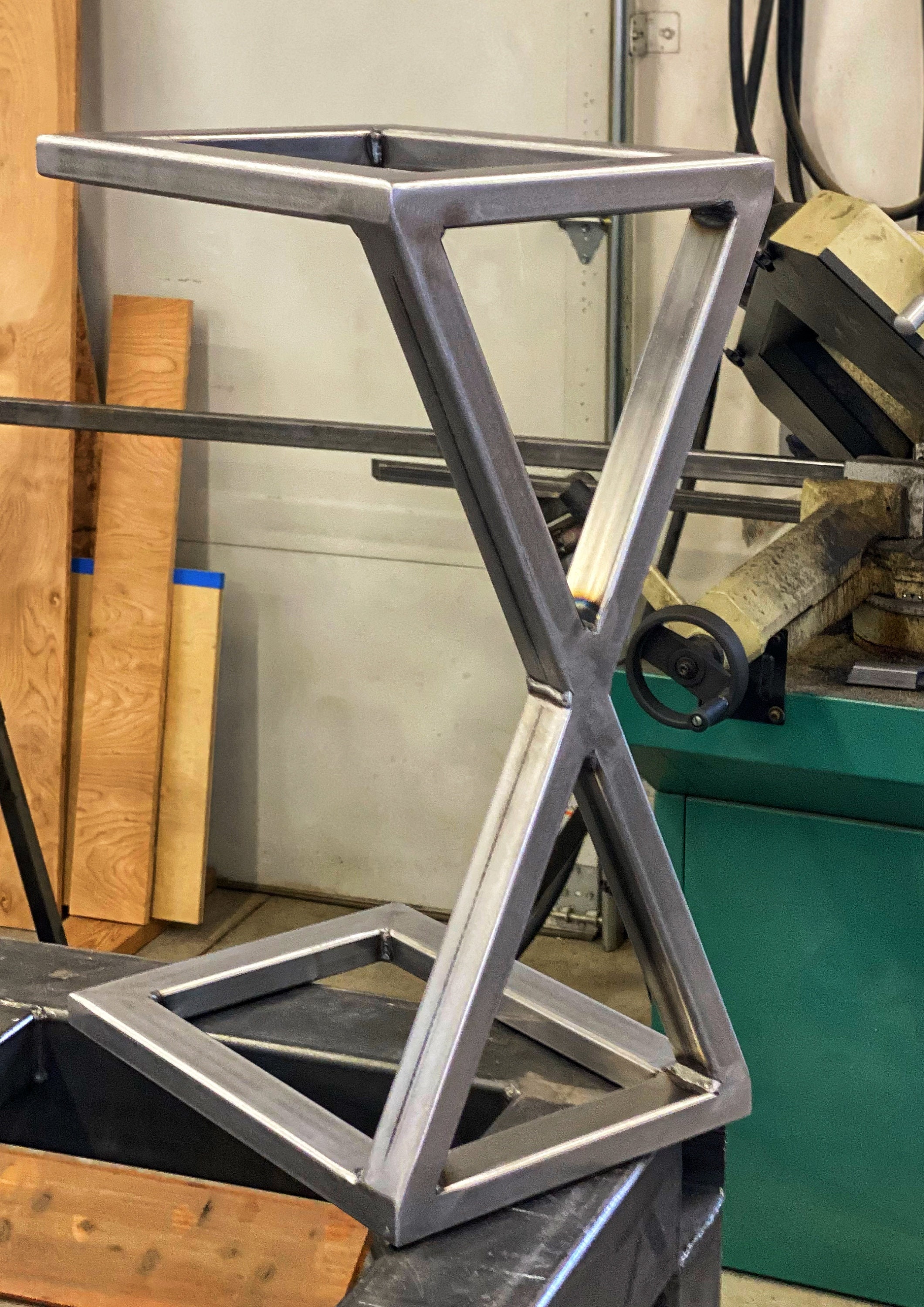 Metal c table legs store