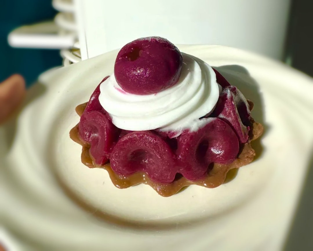 Cherry Tart Squishy Realistic Miniature Pie for Desk Decor Ideal Stress ...