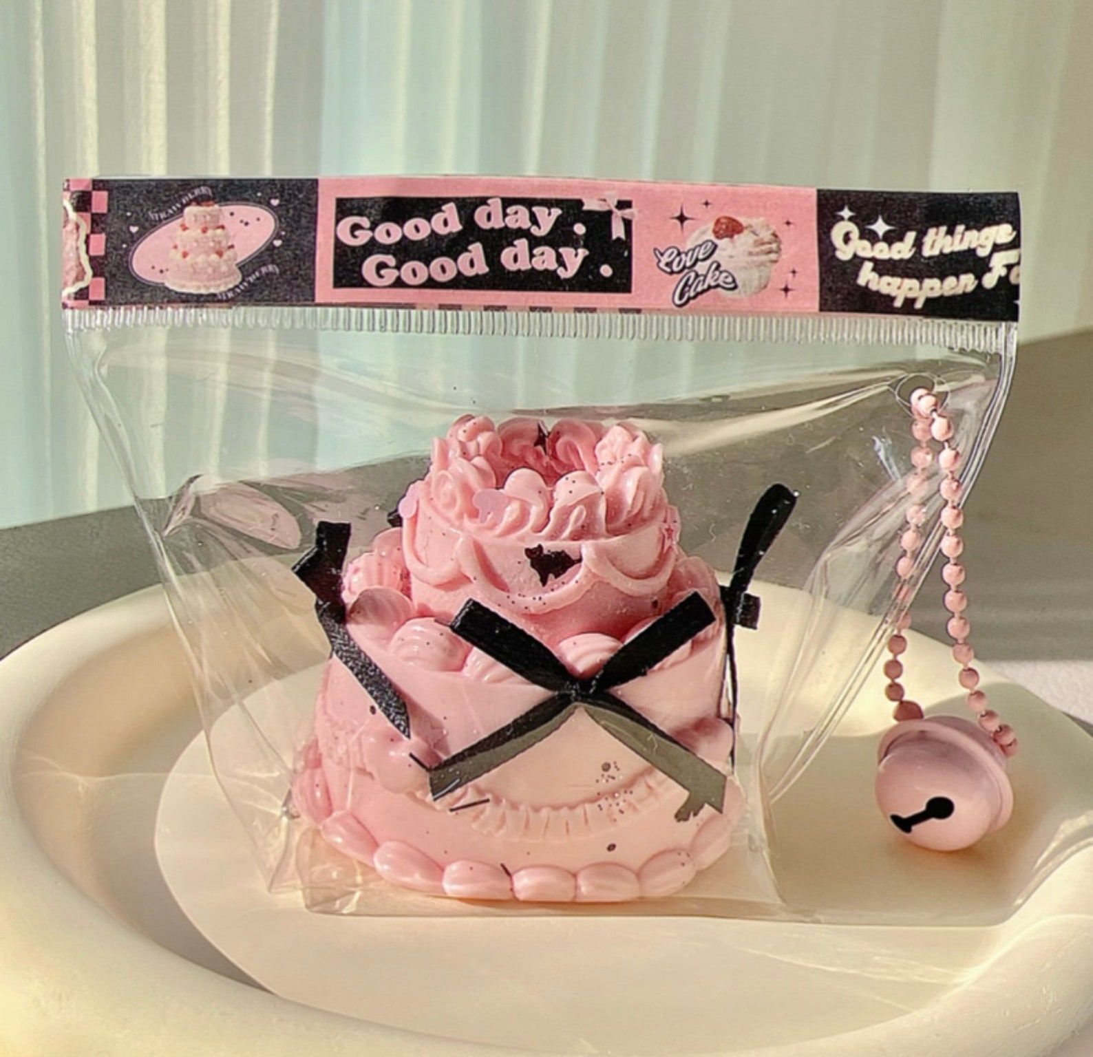 Vintage Style Cake Taba Squishy Toy, Soft Stress Relief Toy, Cute Room ...