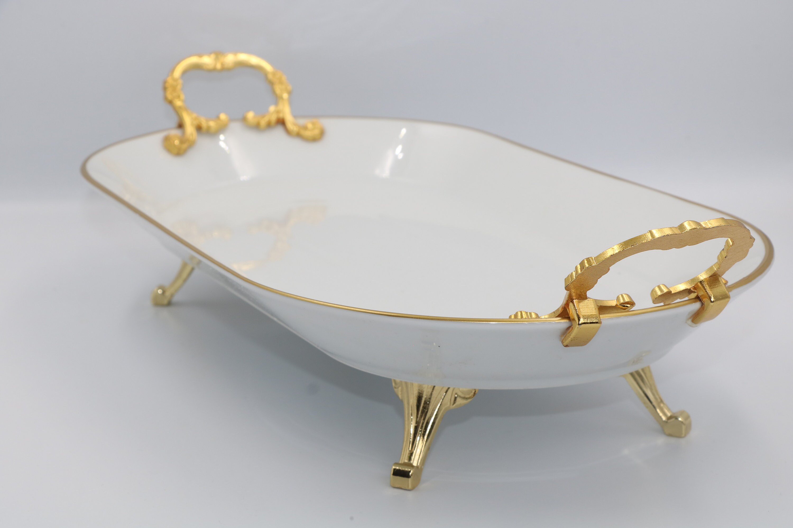 Elegant Gold & Silver Serving Plates Set Elevate Your Dining Experience ...
