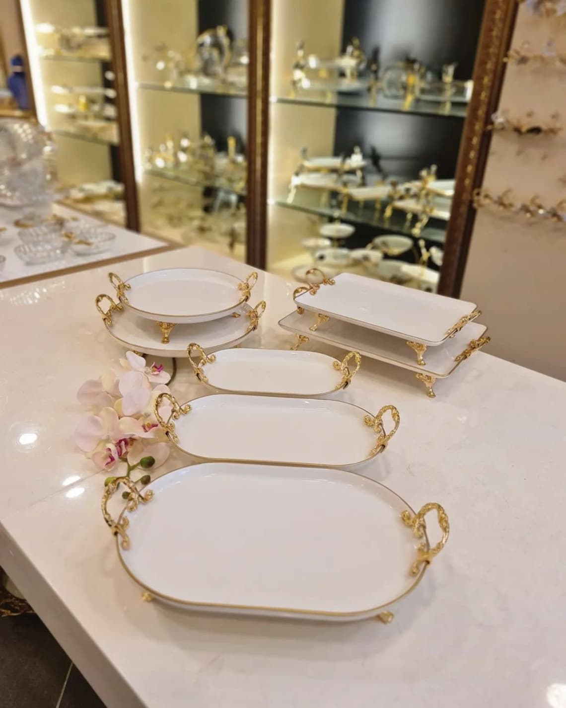 Elegant Boat-shaped Serving Plates Elevate Your Table Setting With Gold ...