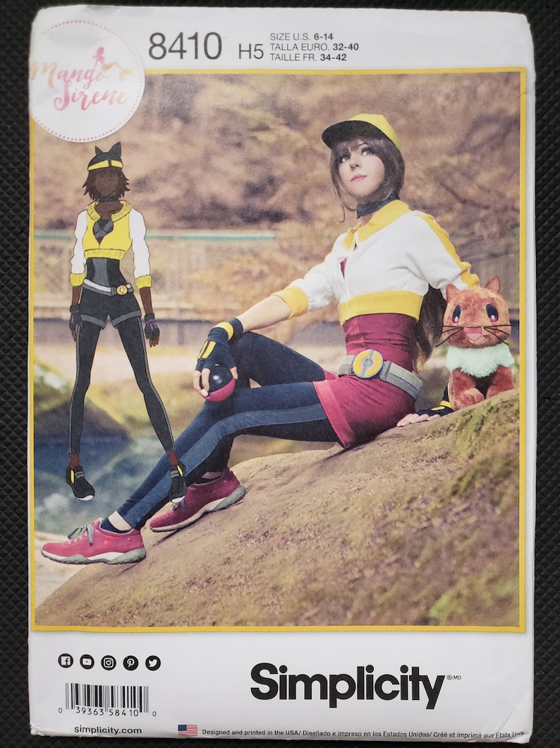 Uncut Simplicity 8410 Anime Trainer Women's Halloween and Cosplay ...