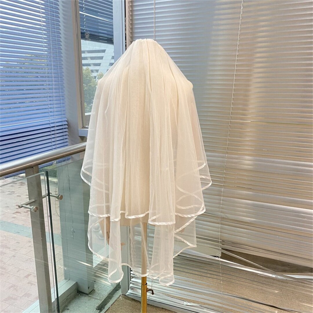 Minimalist Wedding Veil, Satin Edging Bridal Veil, Soft Tulle Veil With ...