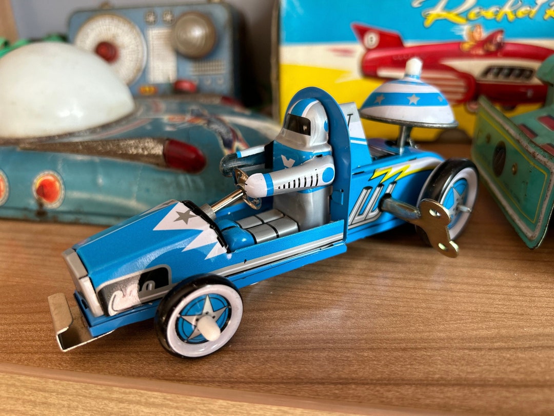 Space Race Car Vintage Space Car Tin Wind up Toy Vintage Rocket Car ...