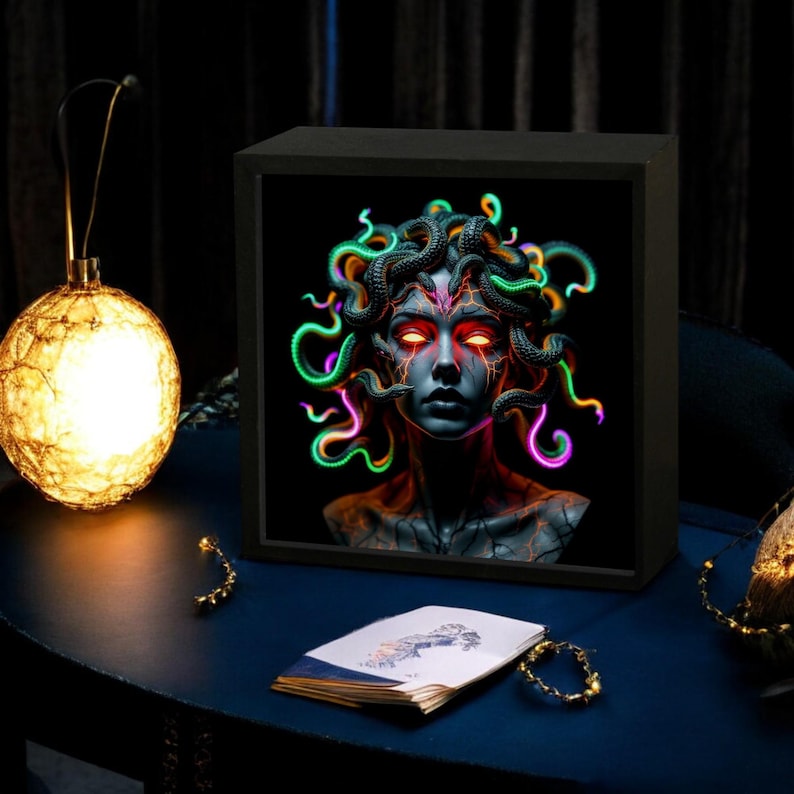 Medusa Night Light – Mythological LED Lamp, Elegant Greek Myth Decor ...