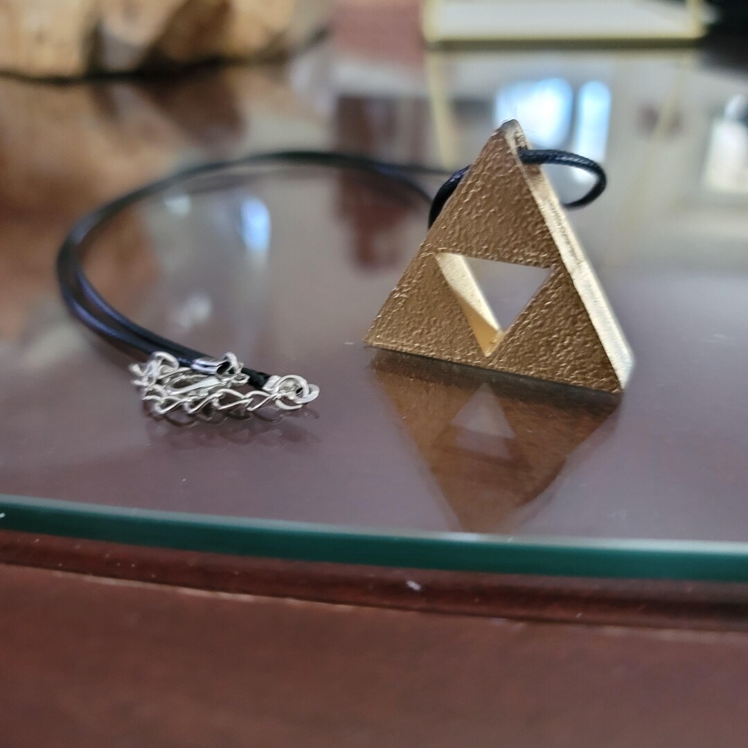 Triforce Necklace (the Legend of Zelda) - Etsy