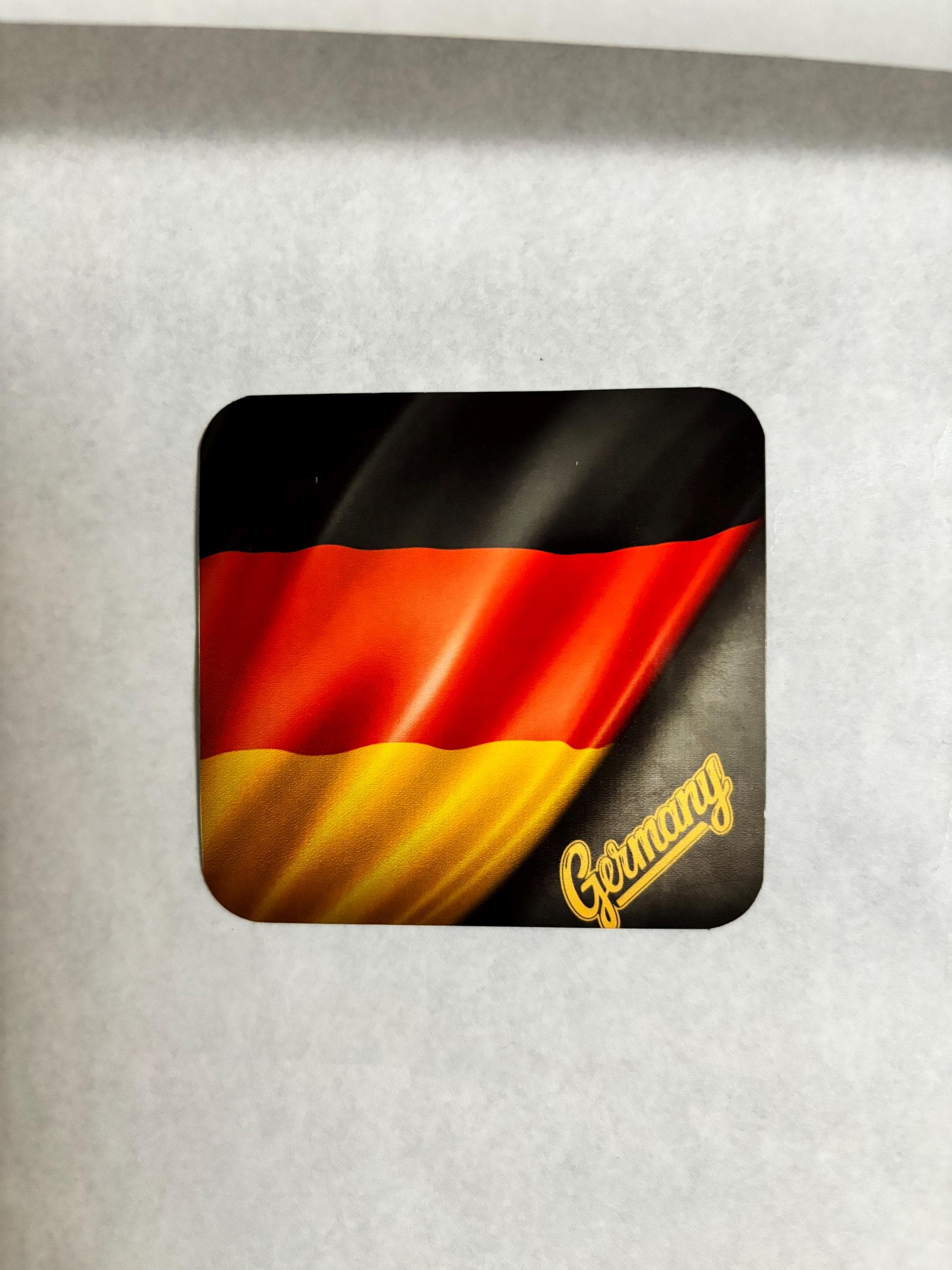 Flags of the World on Magnets. Country Flags, Travel Magnets ...