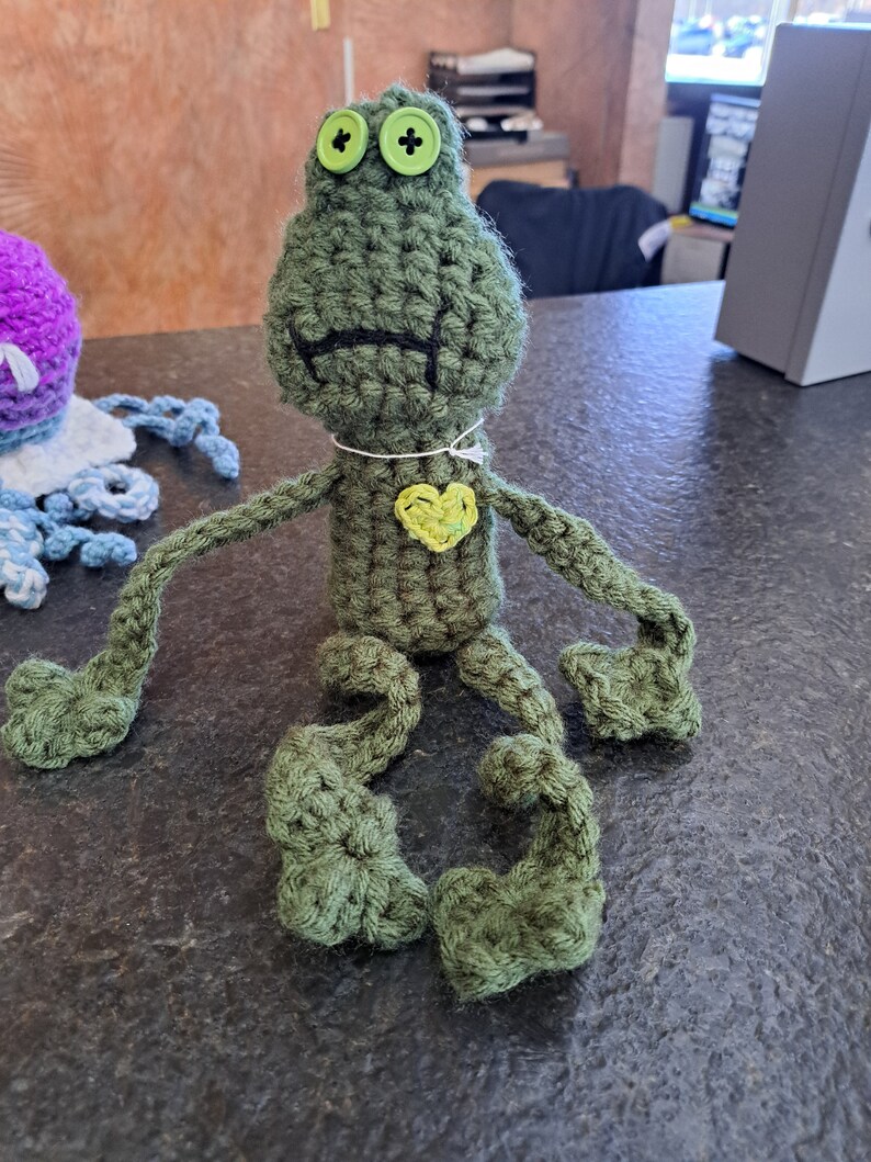 Leggy Boi Frog Crochet - Etsy