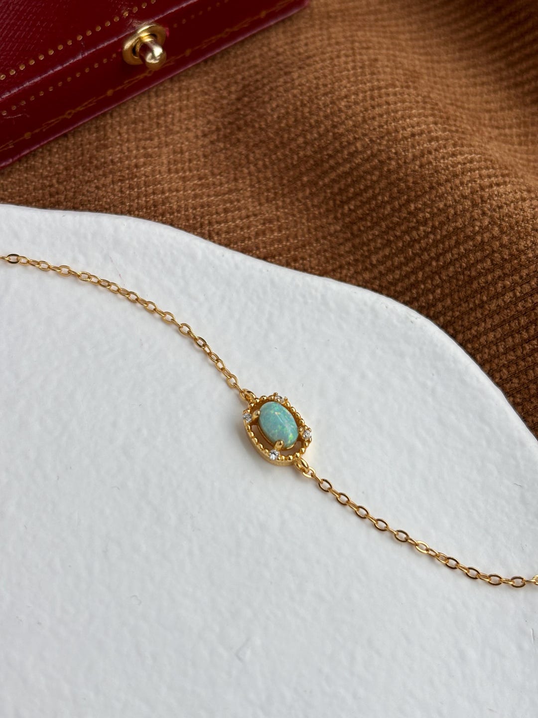 Blue Stone Chain Bracelet, Oval Blue Turquoise Gemstone Gold Tone ...