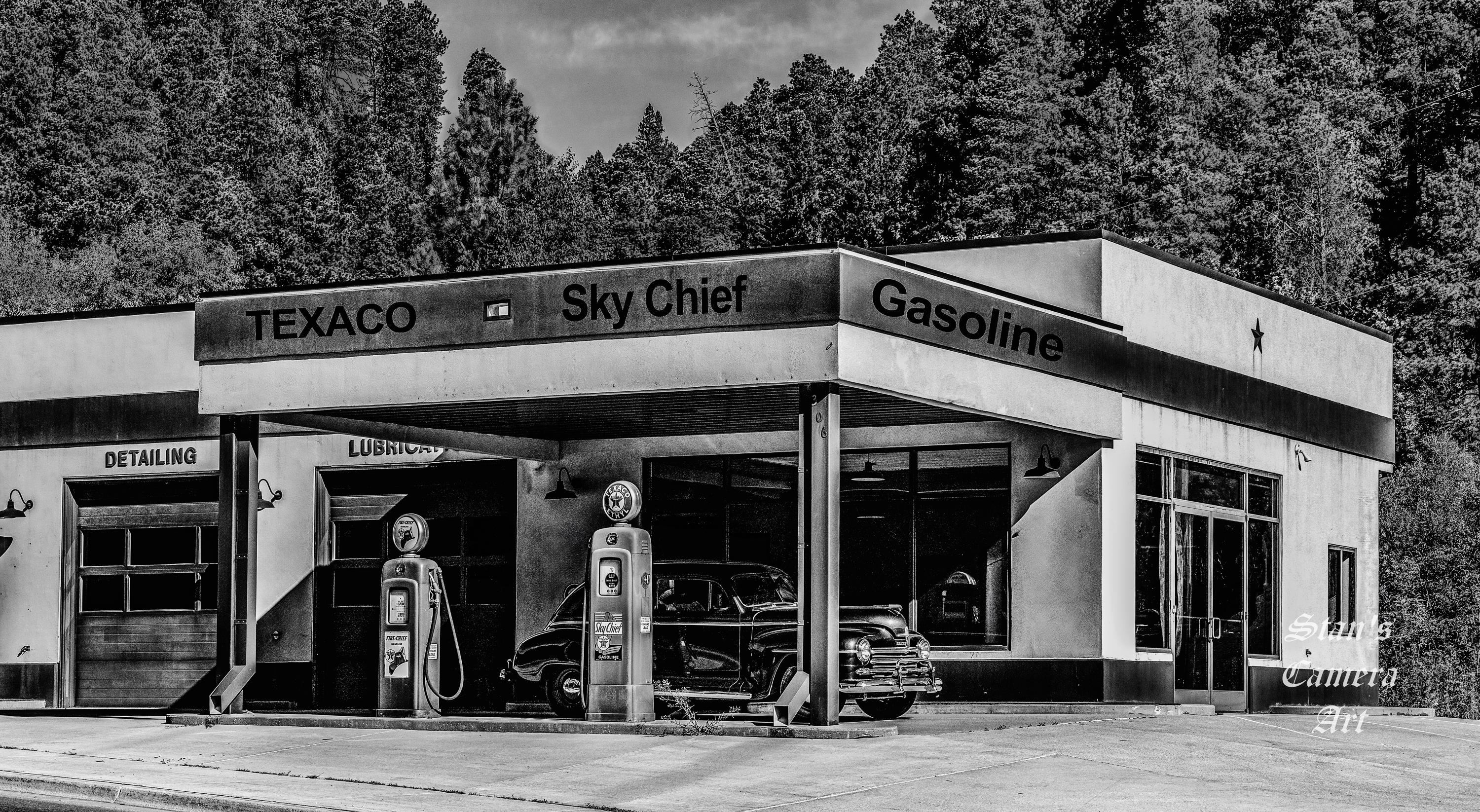 Vintage Gas Station Print: Black and White Rustic Photo - Etsy