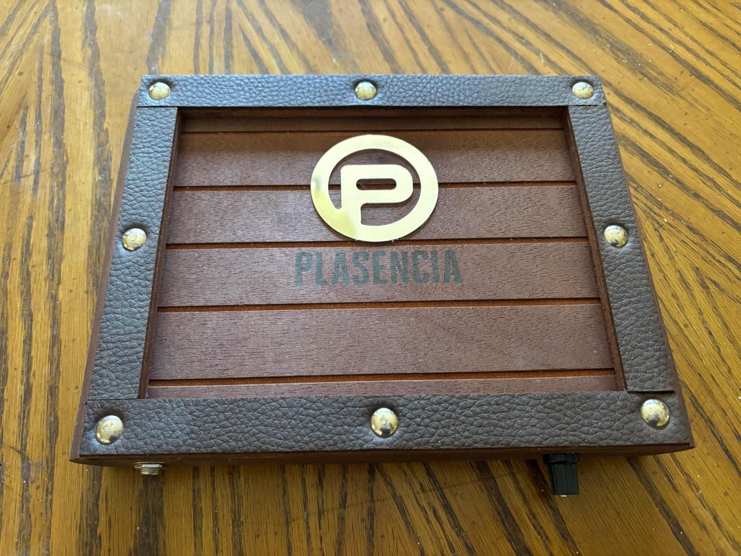 Electric Cigar Box Stompbox - Palencia CBG. Includes Volume Control - Etsy