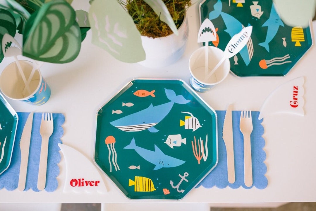 Acrylic Shark Fin Place Cards | Placecards | Colored Acrylic Place ...