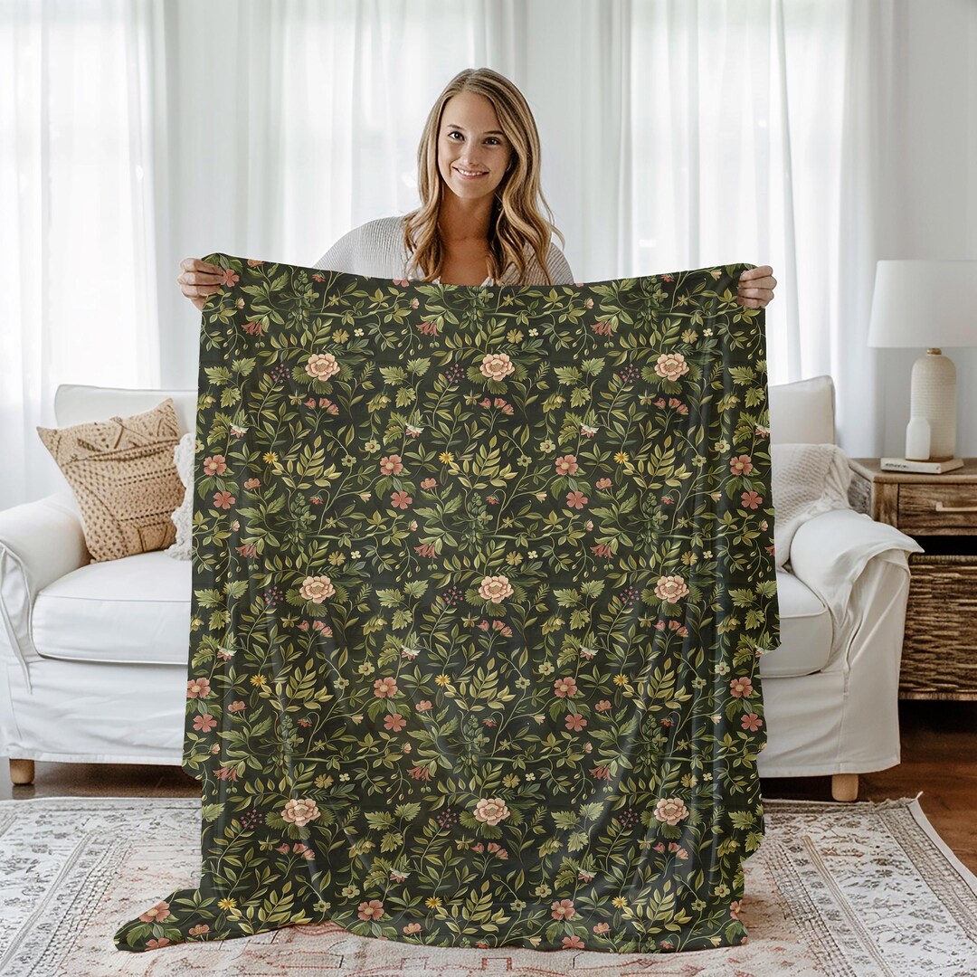 Floral Moss Plush Blanket: Double-sided Cozy Polyester Fleece - Etsy