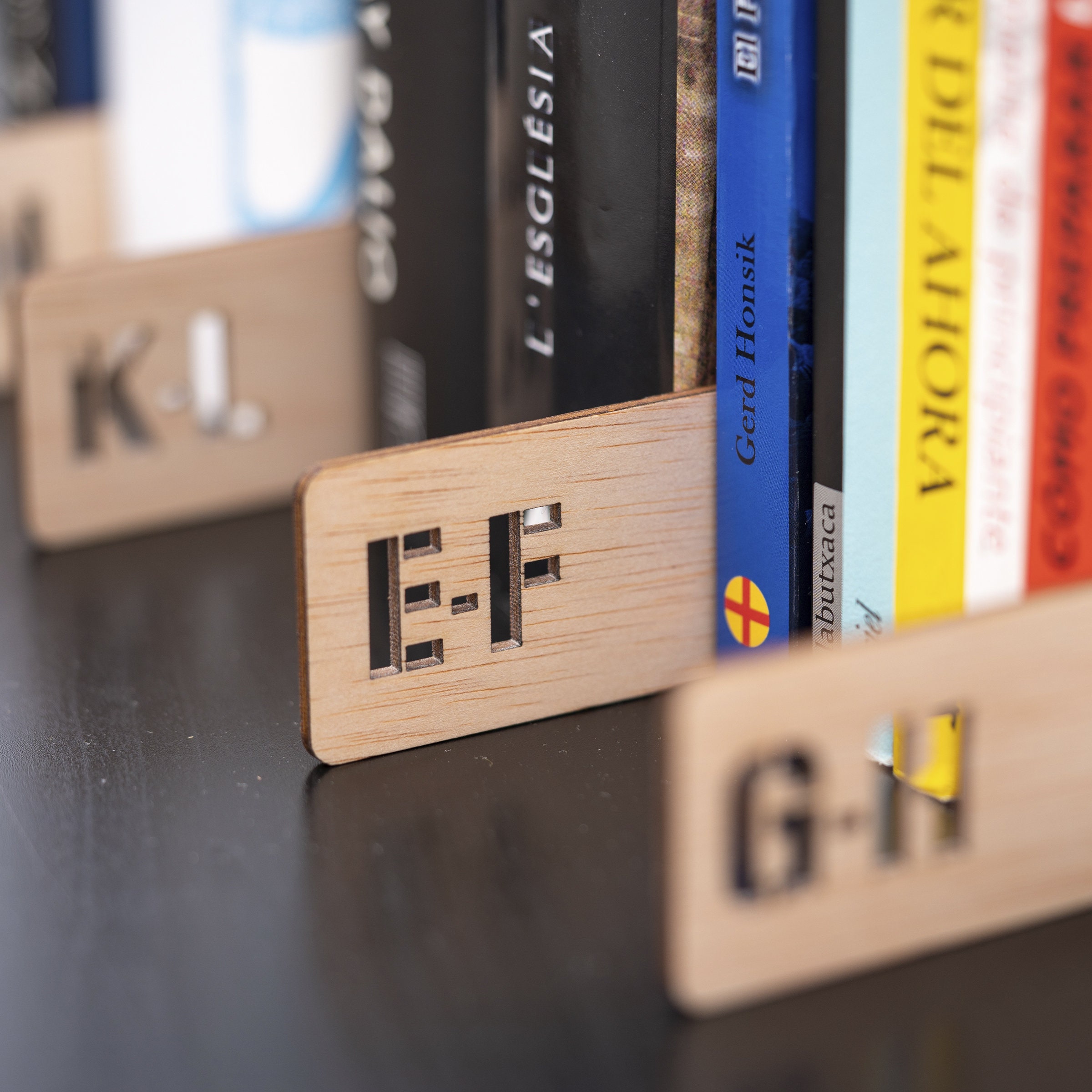 Separadores alfabéticos para libros de madera, Separadores de estantes ...