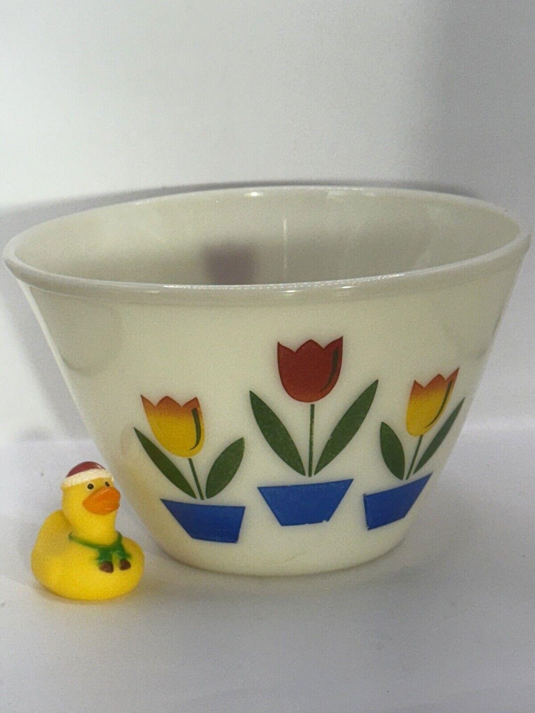Vintage Fire King Tulip Mixing / Splash Proof Bowl Ivory Milk Glass 8.5 ...