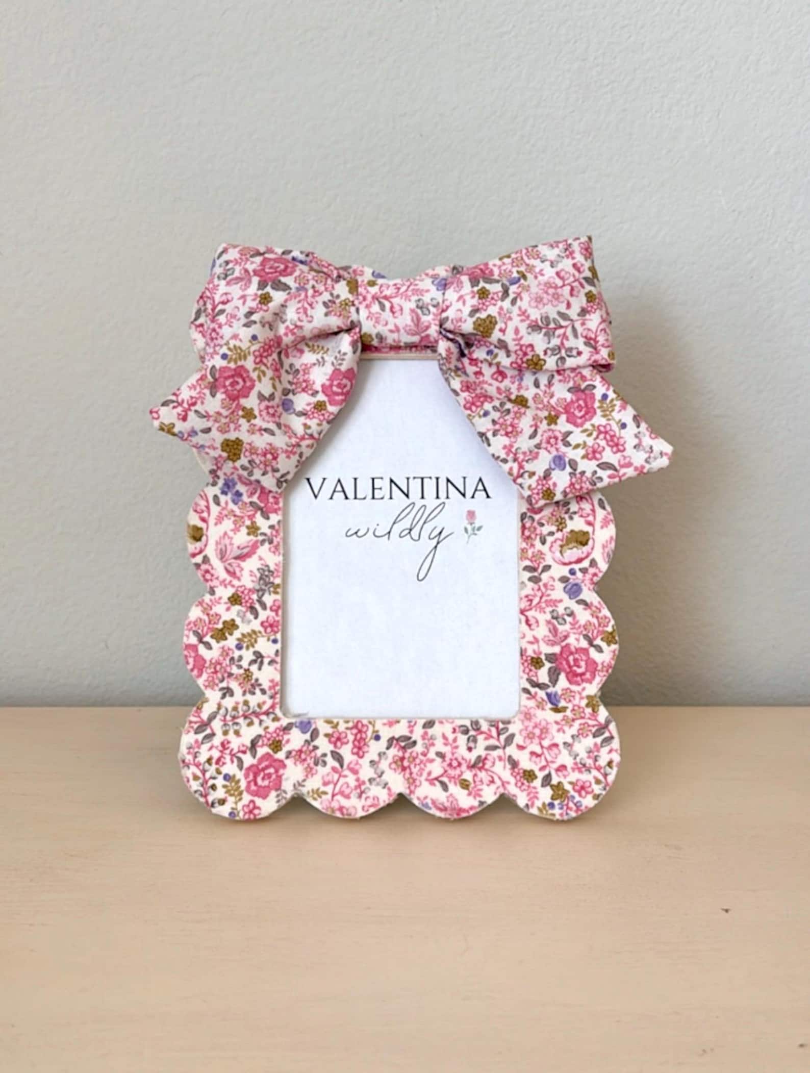 Floral Scalloped Picture Frame: 4x6 Pink Bow, Handmade - Etsy
