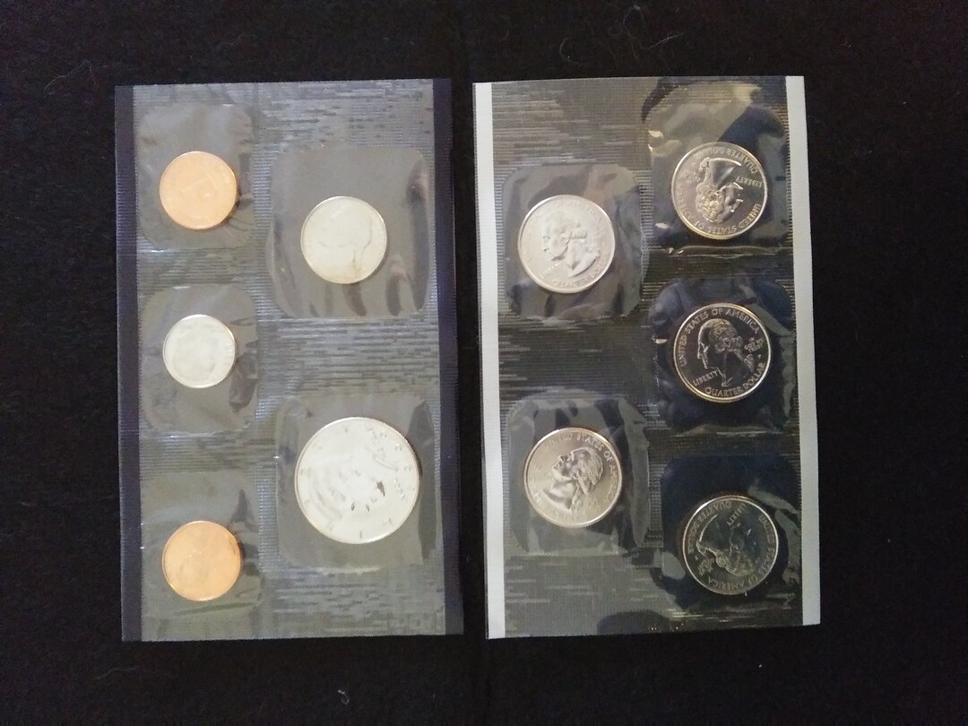 1999 P D US Mint Uncirculated Sets. Plus a White House Coin. Total 21 ...
