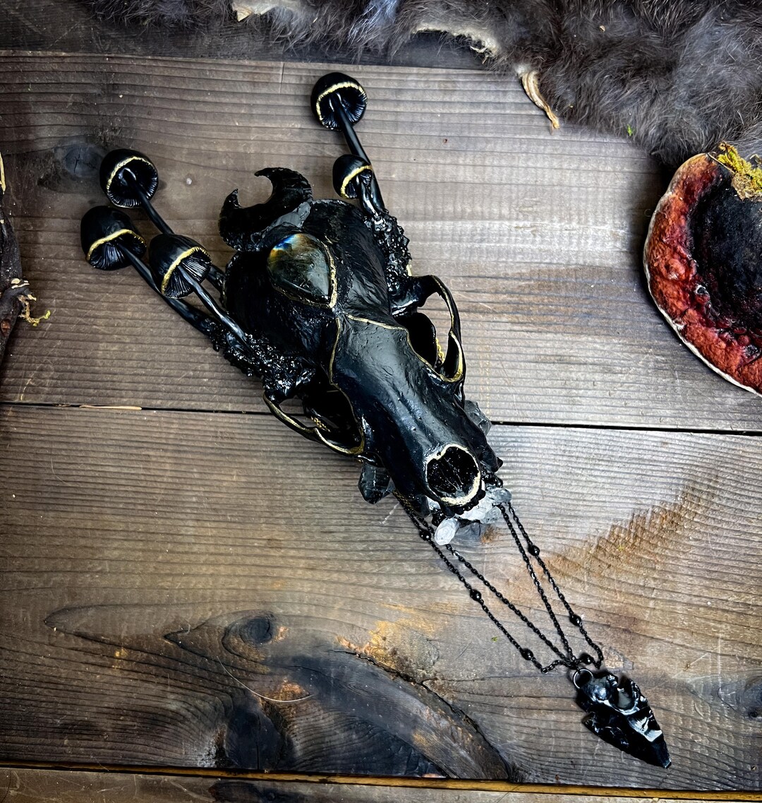 As Above, so Below Wallhanging, Badger Skull, Mushrooms, Crystals ...
