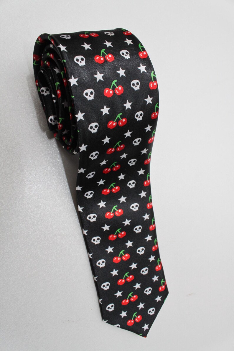 Goofy Pluto Pac Man 101 Dalmatians Dog Puppy Pongo Perdita 99 Puppies ...