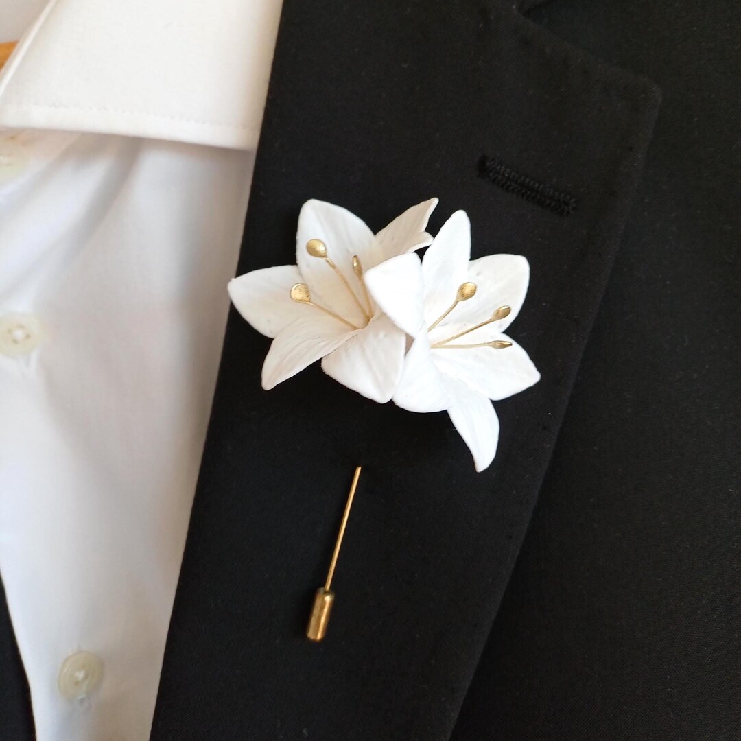 Lily Flower Lapel Pin for Men, Wedding Boutonniere, Groomsmen Wedding ...