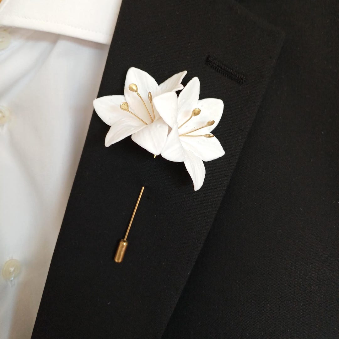 Lily Flower Lapel Pin for Men, Wedding Boutonniere, Groomsmen Wedding ...