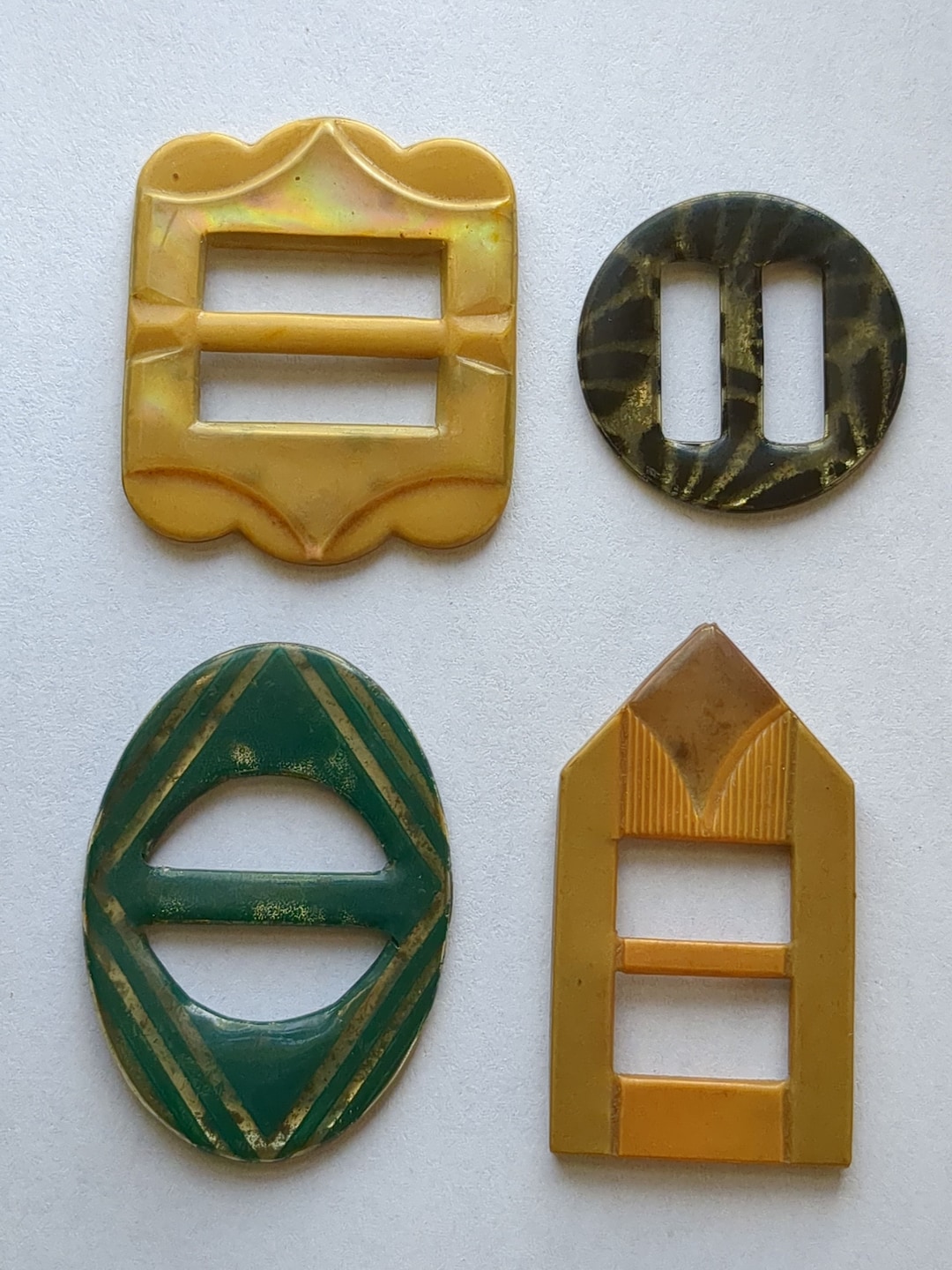 Four Vintage Metal and Plastic Smaller Buckles for Scarf, Belt ...