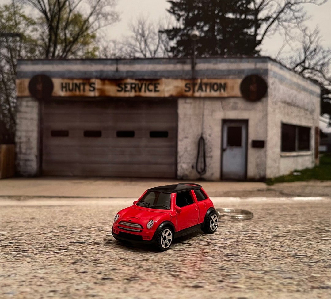 Red Mini Cooper S R53 Key Chain, Chili Red Mini R53 Matchbox Diecast ...