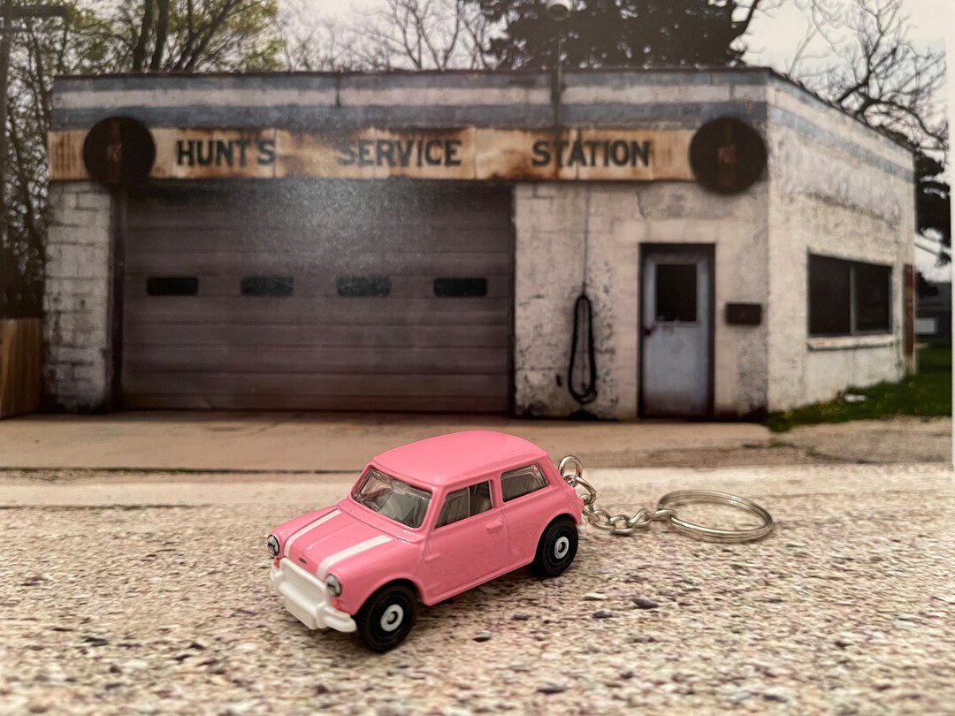 Mini Cooper Key Chain, Austin Mini Cute Pink Diecast Car With Key Ring ...